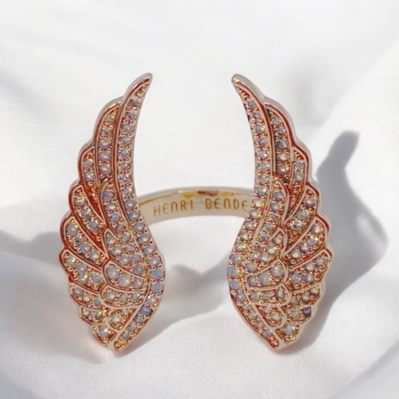 henri bendel | Jewelry | Henri Bendel Wing Ring Adjustable Fits Sizes 6 ...